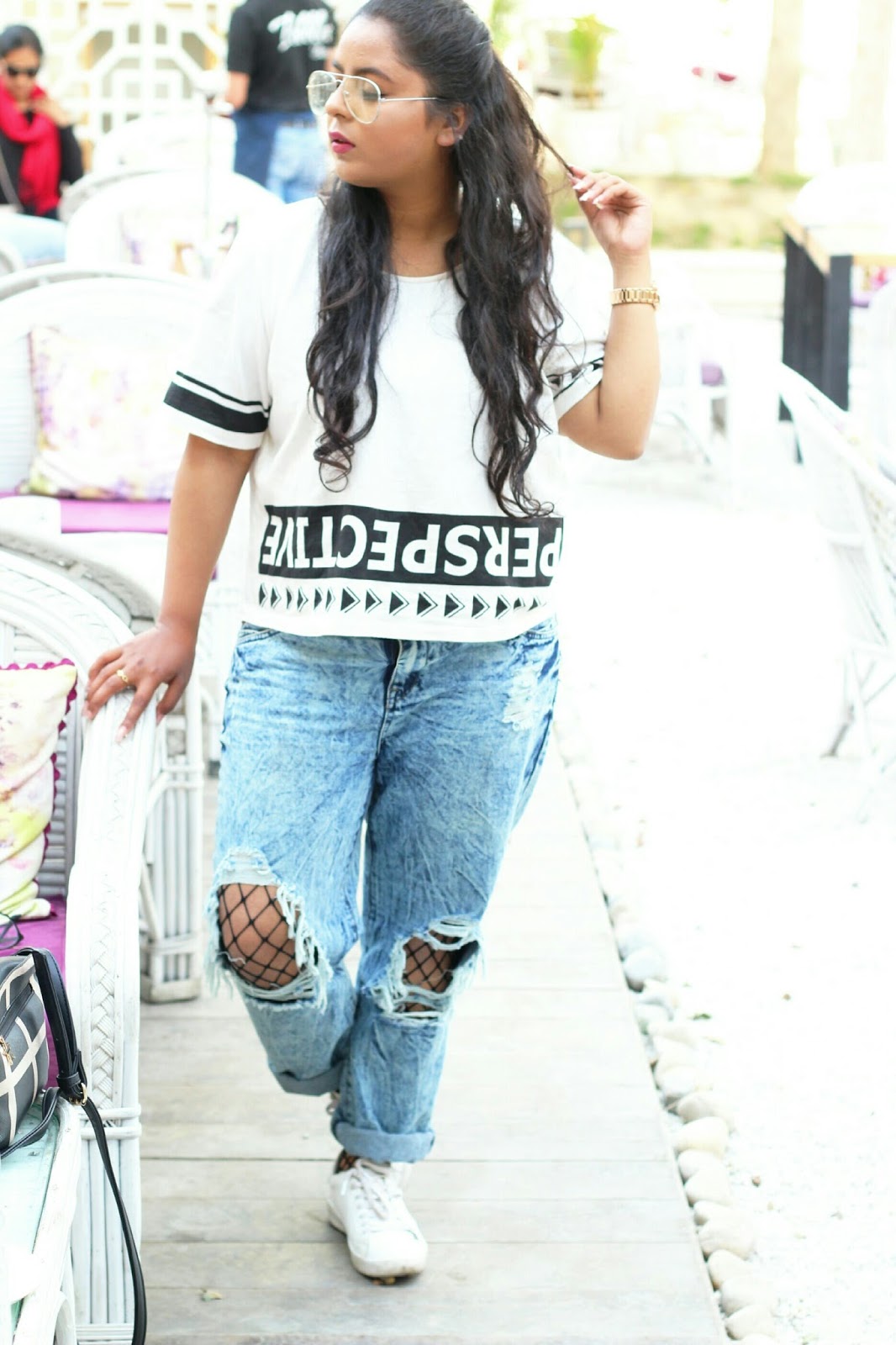 Ways to wear Fishnet stockings - style-bon