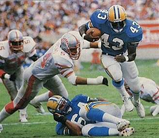 Today in Pro Football History: 1985: Carter Stars as Invaders Defeat ...