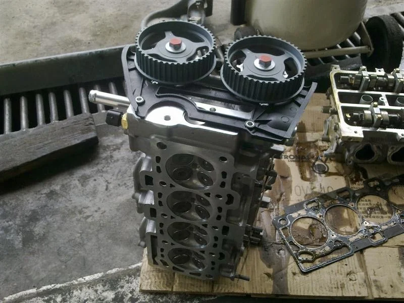 Kepala silinder enjin kereta Mommy retak!