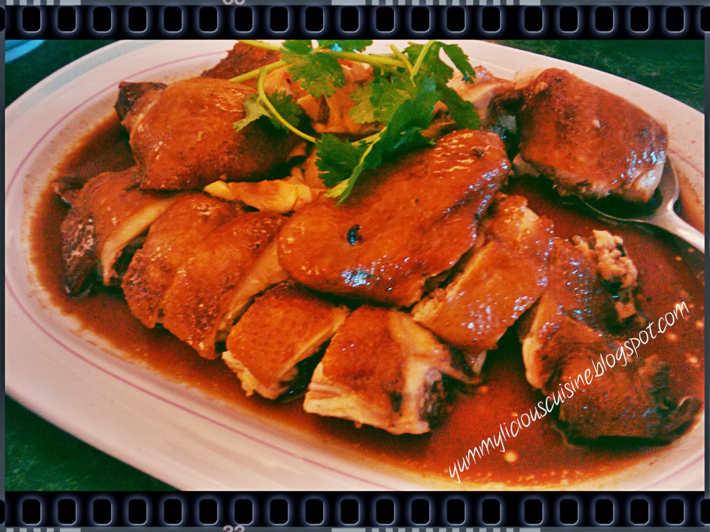 Soy-braised chicken ~ Yummylicious Cuisine