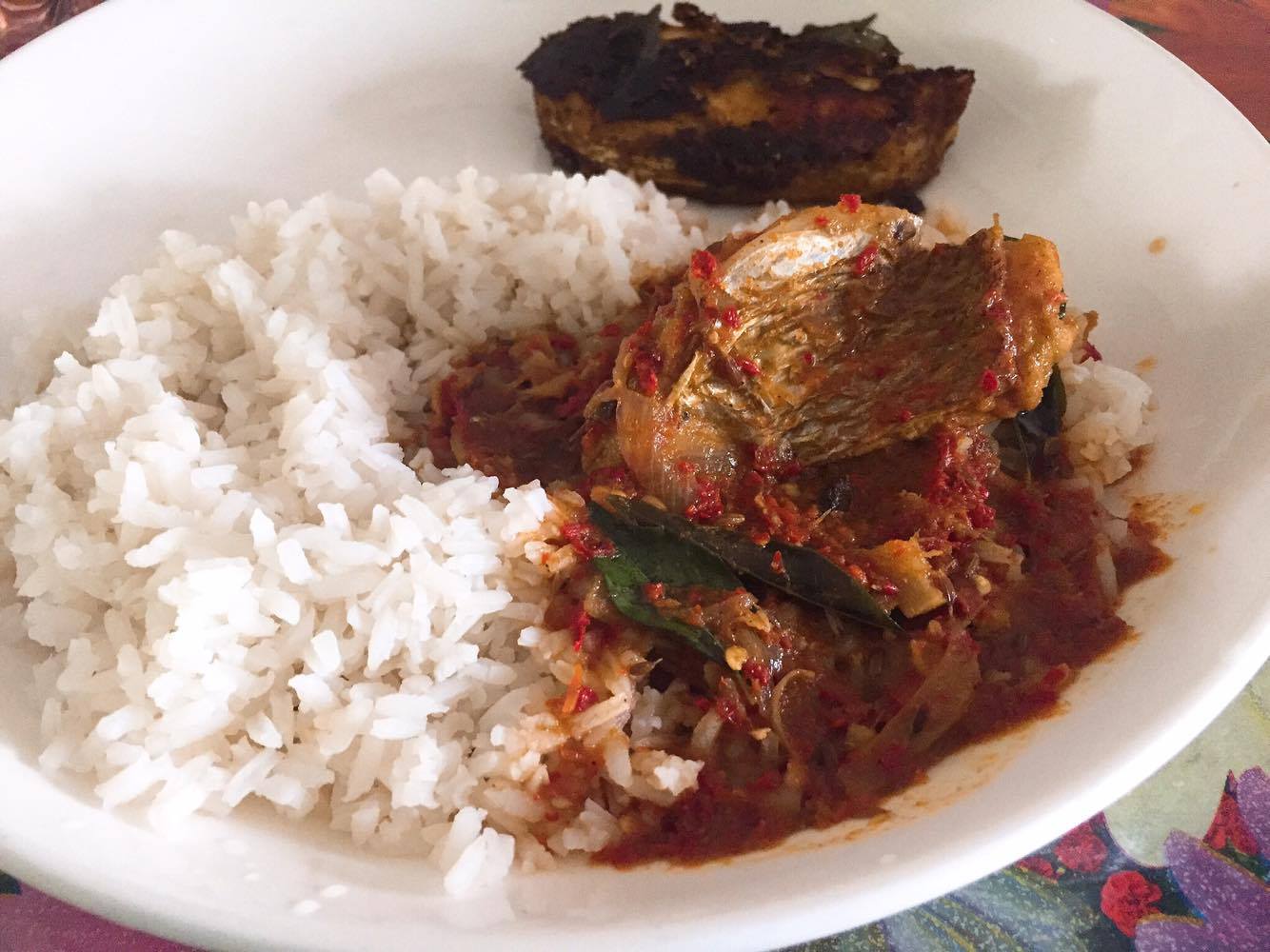Adukalaii - My Kitchen : Spicy Kerala Fish curry