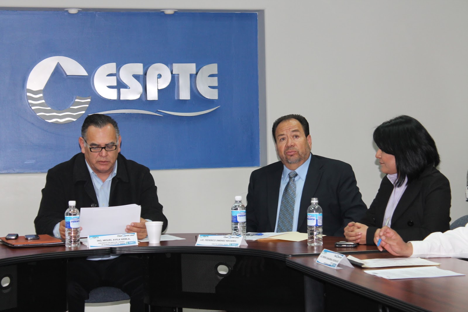 ARRASANDO LA NOTICIA: PRESENTAN AL NUEVO DIRECTOR DE LA CESPTE