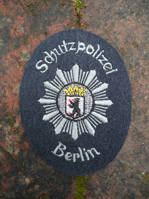 Four Bees: Berlin Schutzpolizei Patch