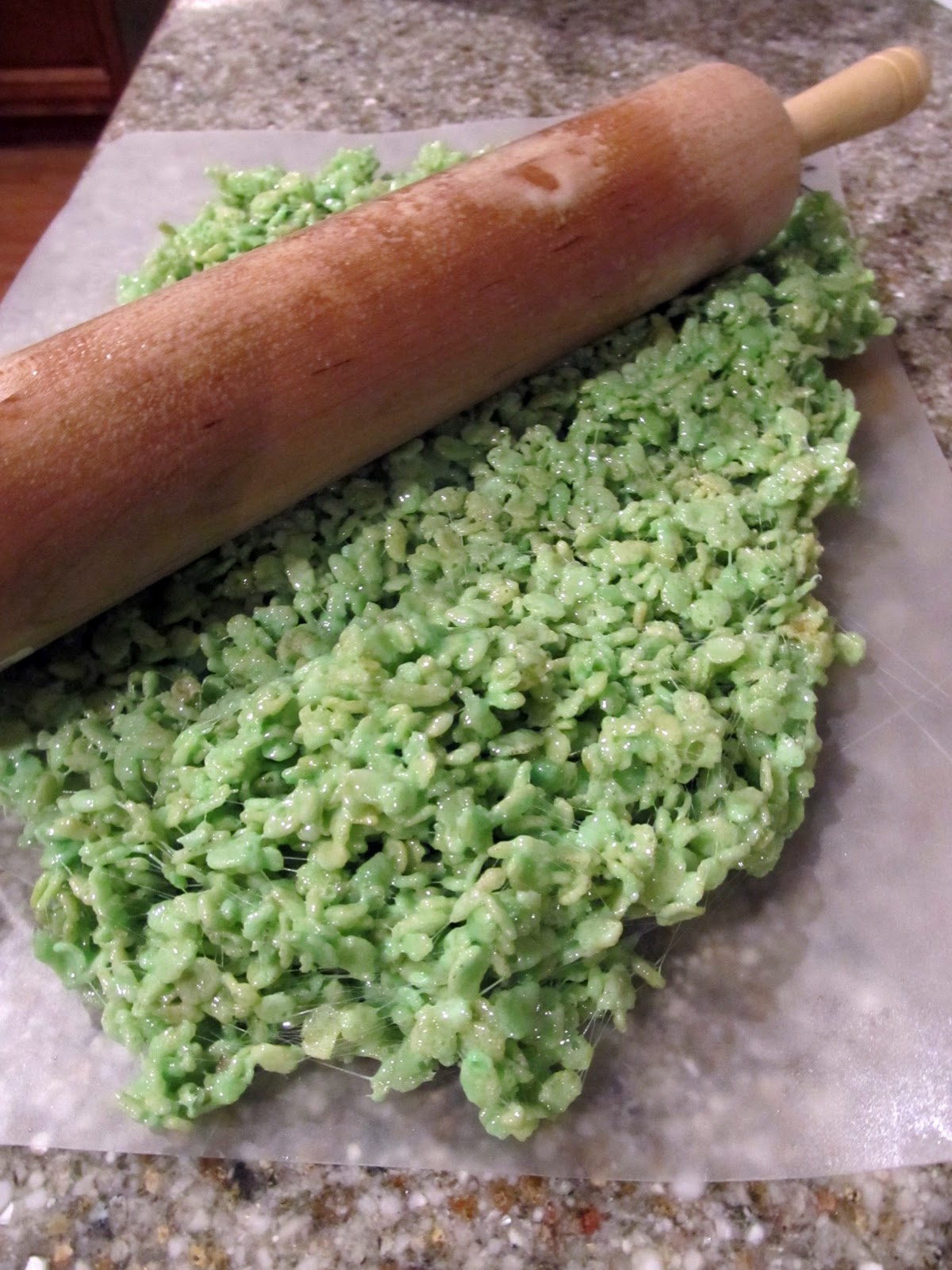 Creepy Crispers (Halloween Treat) - Parties for Pennies