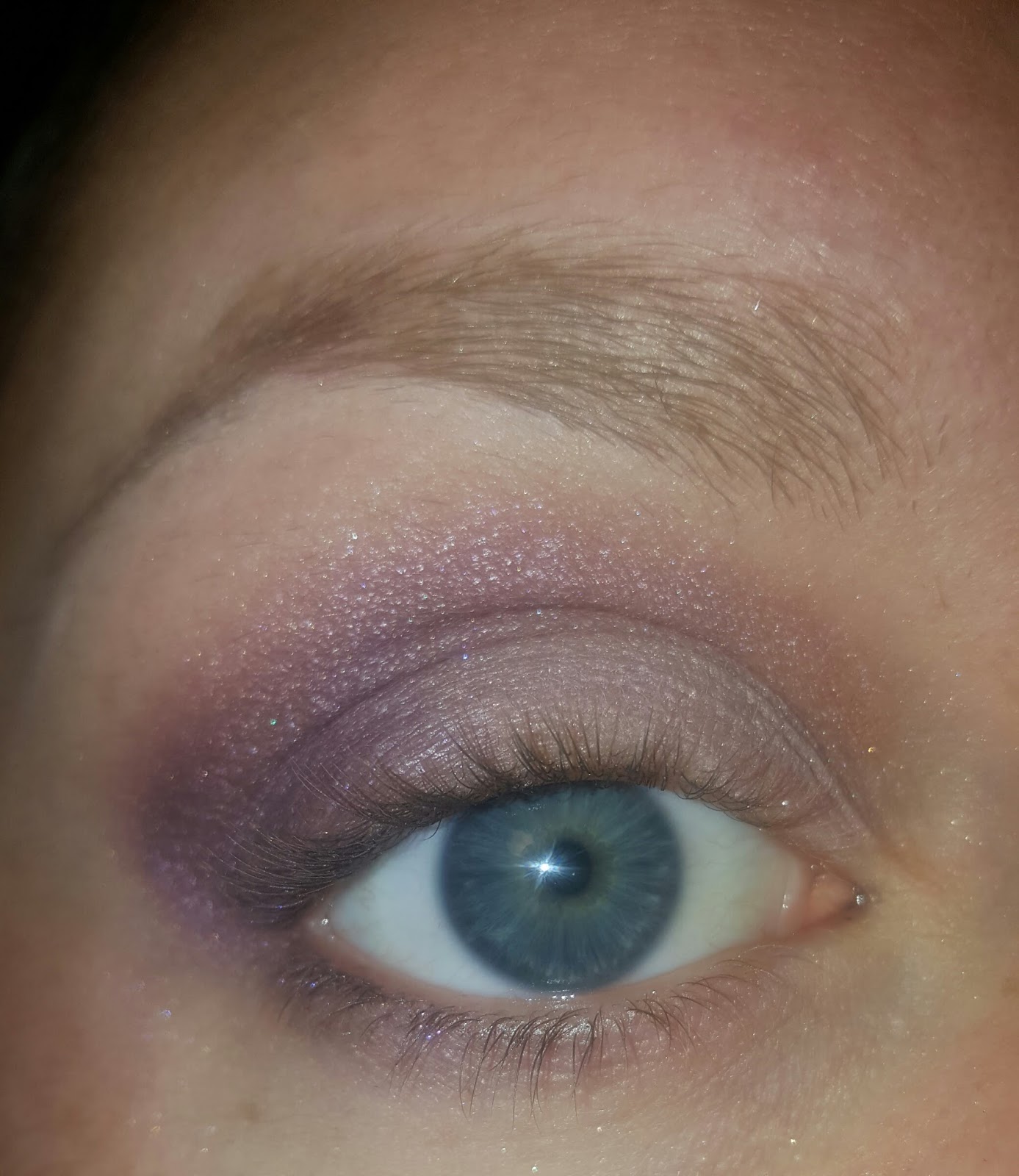 Yarnandbeauty: PURPLE & CREAM EYE LOOK TUTORIAL FEATURING BON BONS AND ...