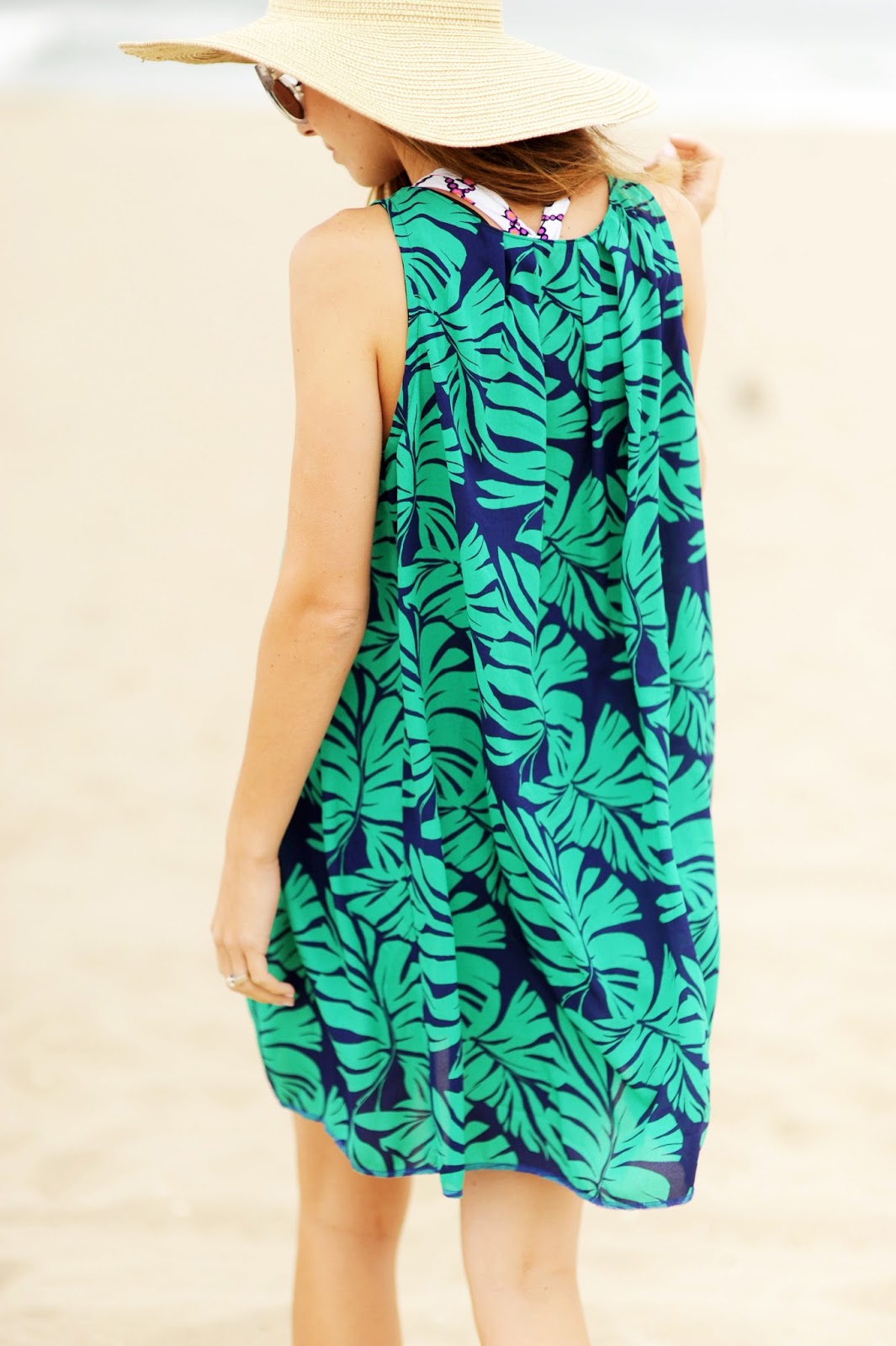 DIY FRIDAY: PLEATED PALM LEAF PRINT BEACH DRESS (SEWING TUTORIAL ...