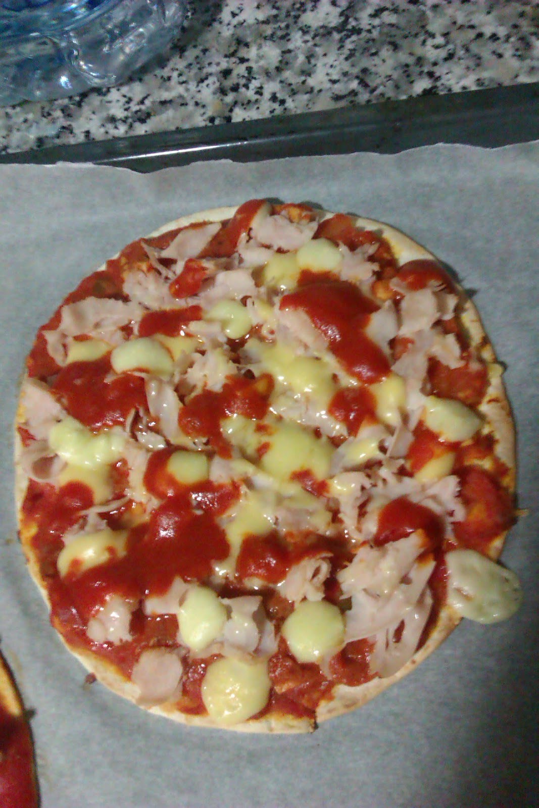 GALLETEANDO,BIZCOCHEANDO,AMASANDO Y ALGUNA COSITA: FAJI-PIZZAS VARIADAS.