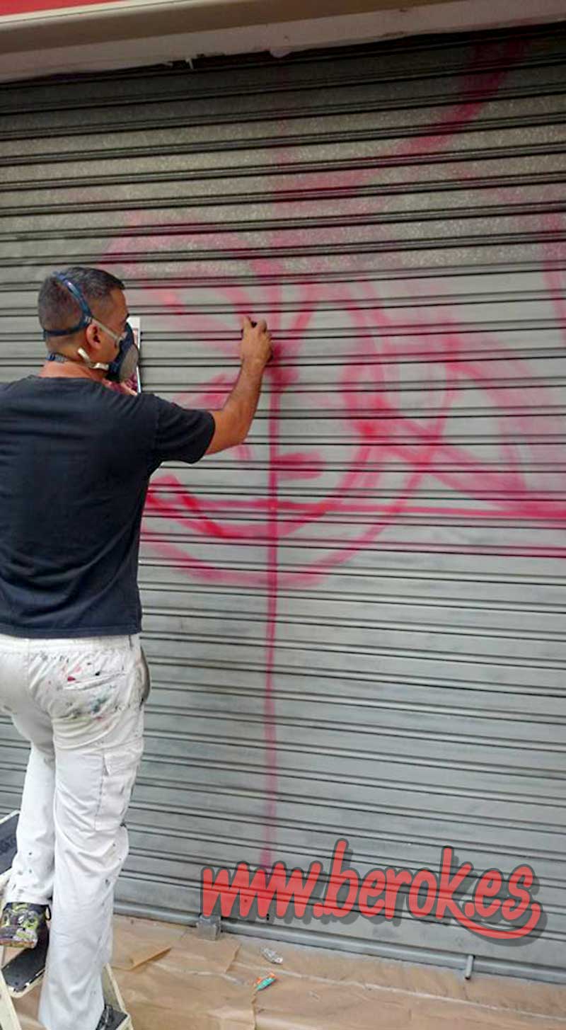 Graffiti persiana Gollum en Rohan Tattoo