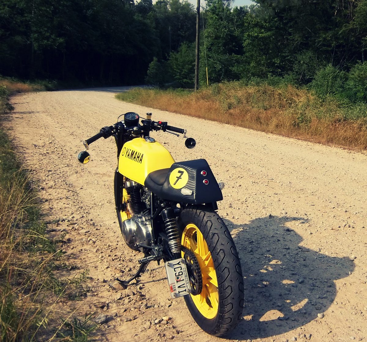 Yamaha XS500 Cafe Racer by Karnage Kustoms - Lsr Bikes
