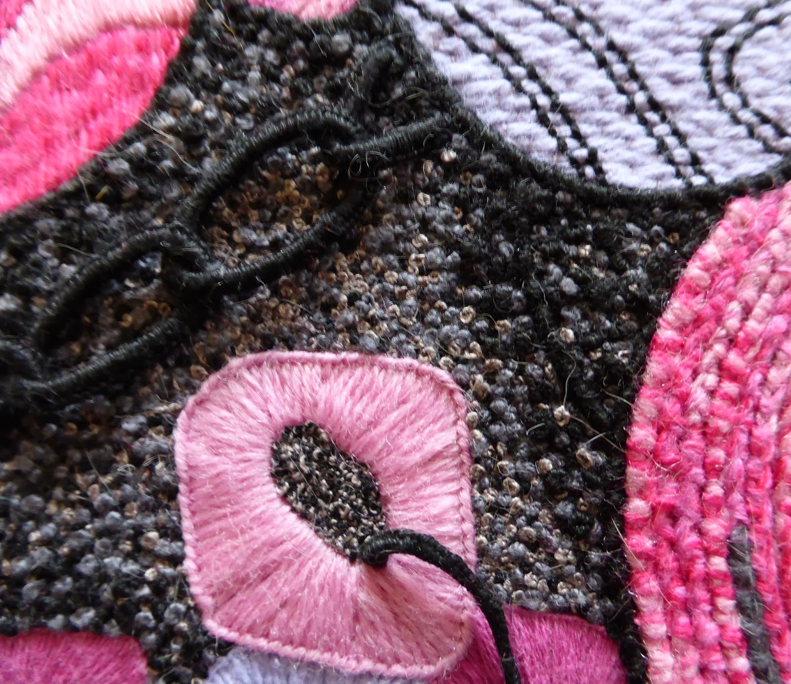 Textile Snippets: The Proud Owner of New Textile Art