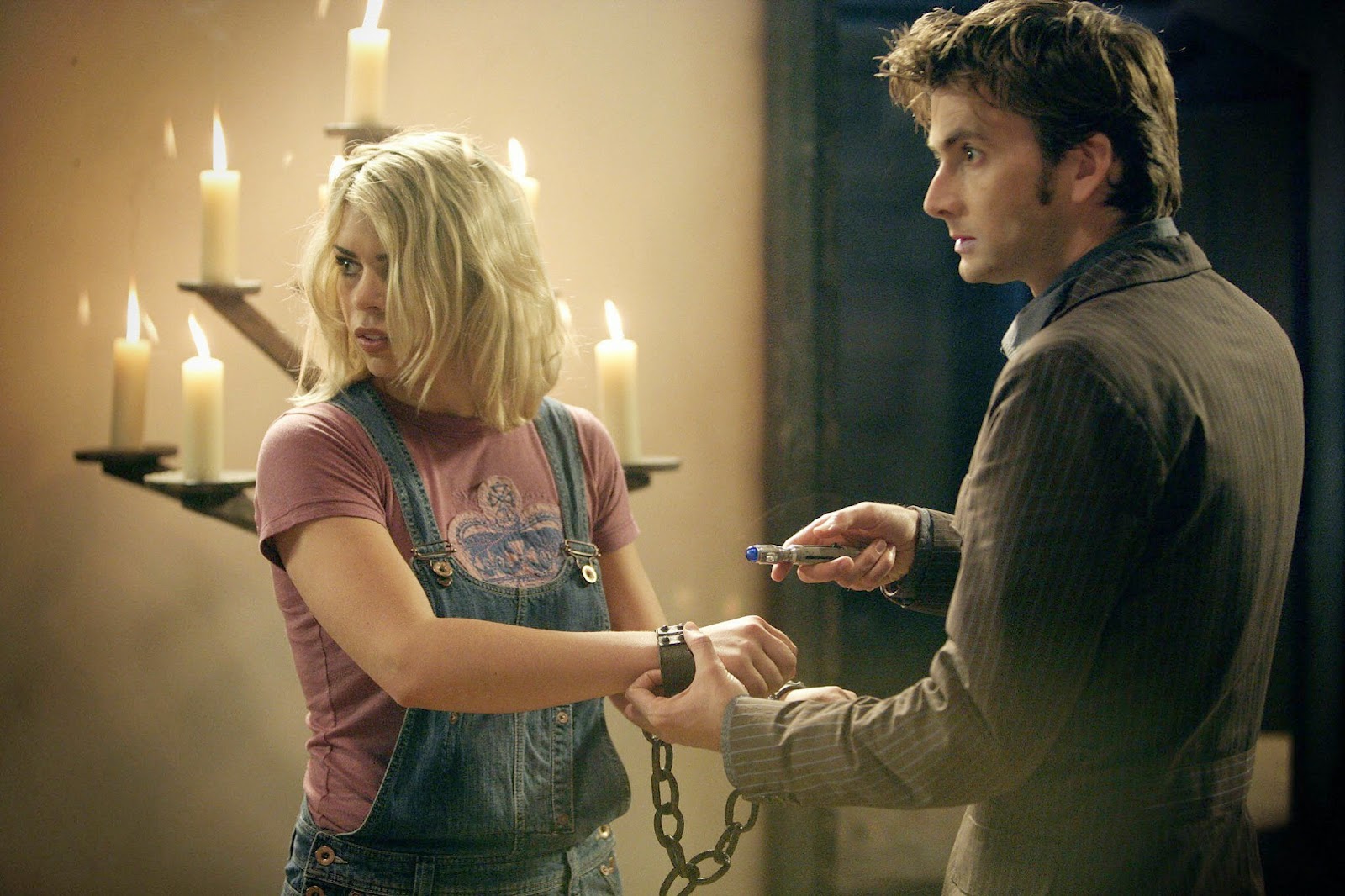 PHOTOS: David Tennant & Billie Piper In Doctor Who - Tooth And Claw # ...