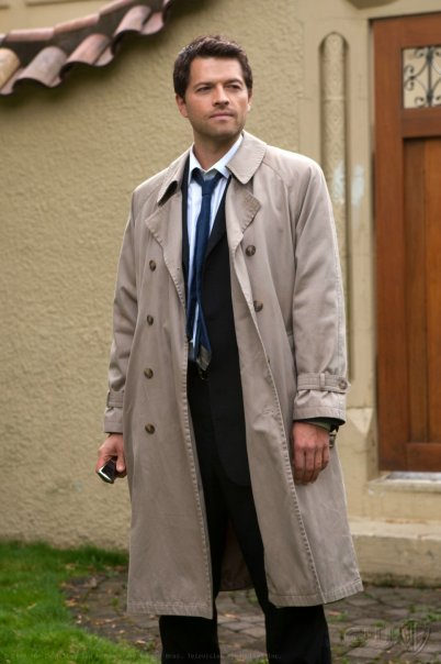 World R.Winchester: [Supernatural curiosidades] Trench Coat. O Brasão ...