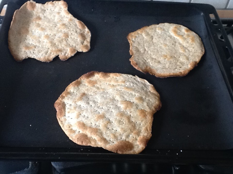 Family Nights: Matzes maken