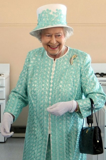 Larainy Days: What is in the Royal Handbag?