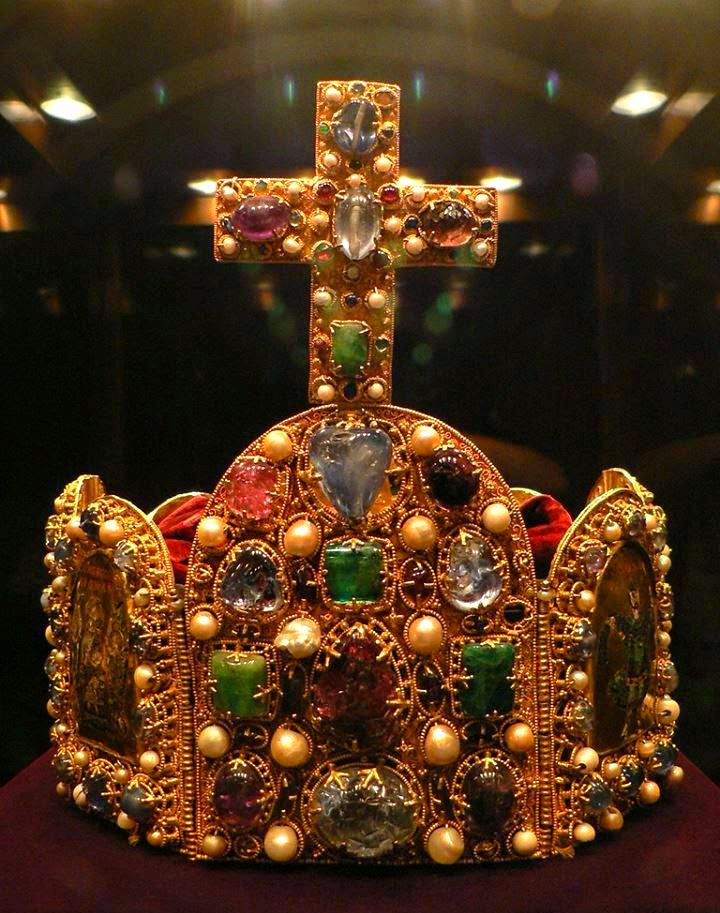 Royalty & Pomp: 04/16/14