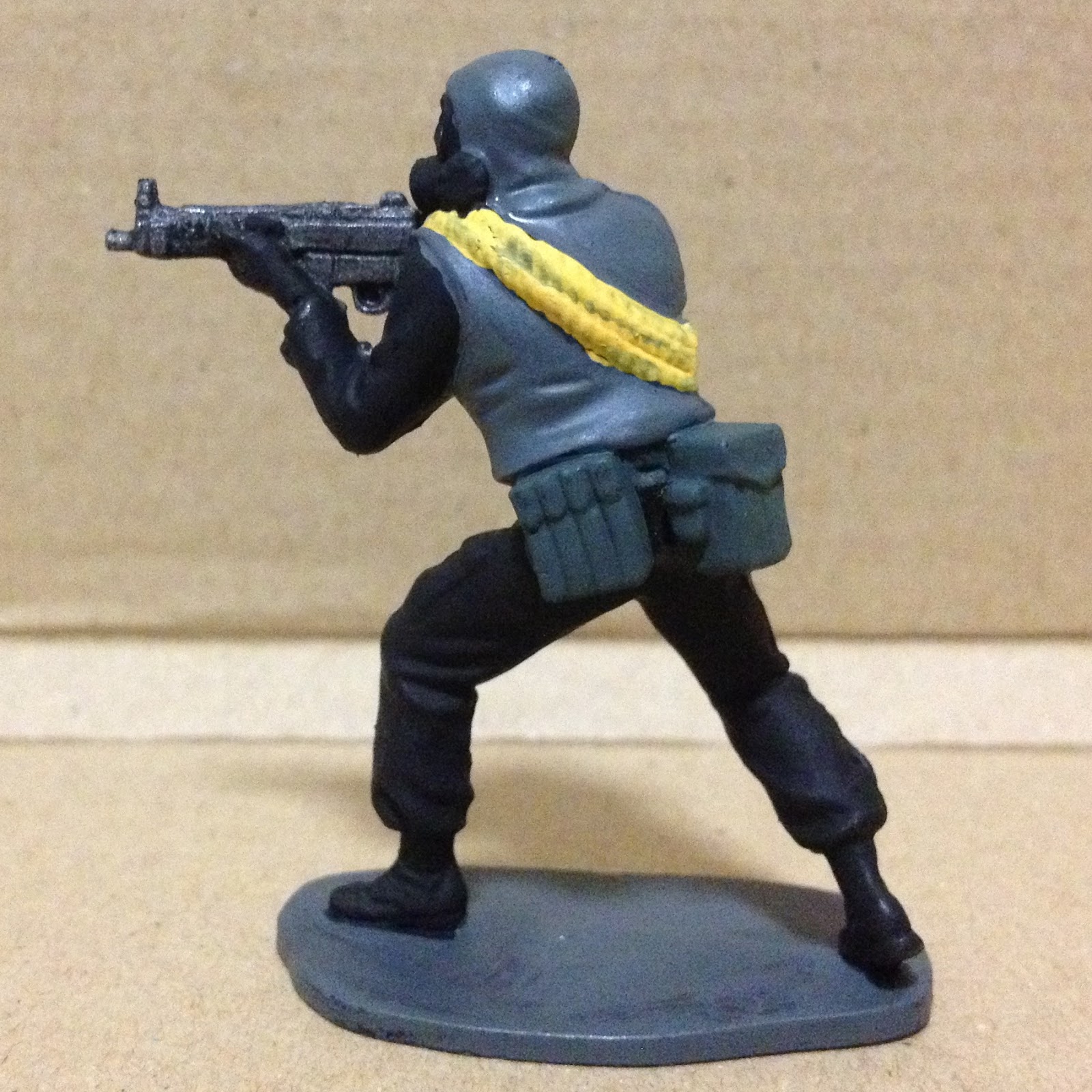 Commander of Plastic Men!: AIRFIX MODERN SERIES 1/32 SCALE
