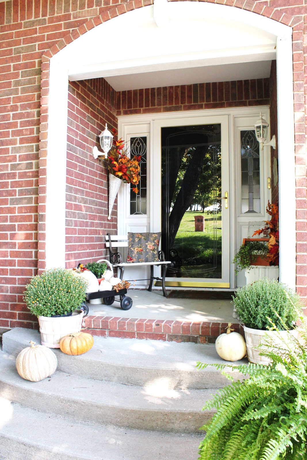 common ground : Vintage Inspiration Friday:# 57 Fall Front Porch ...