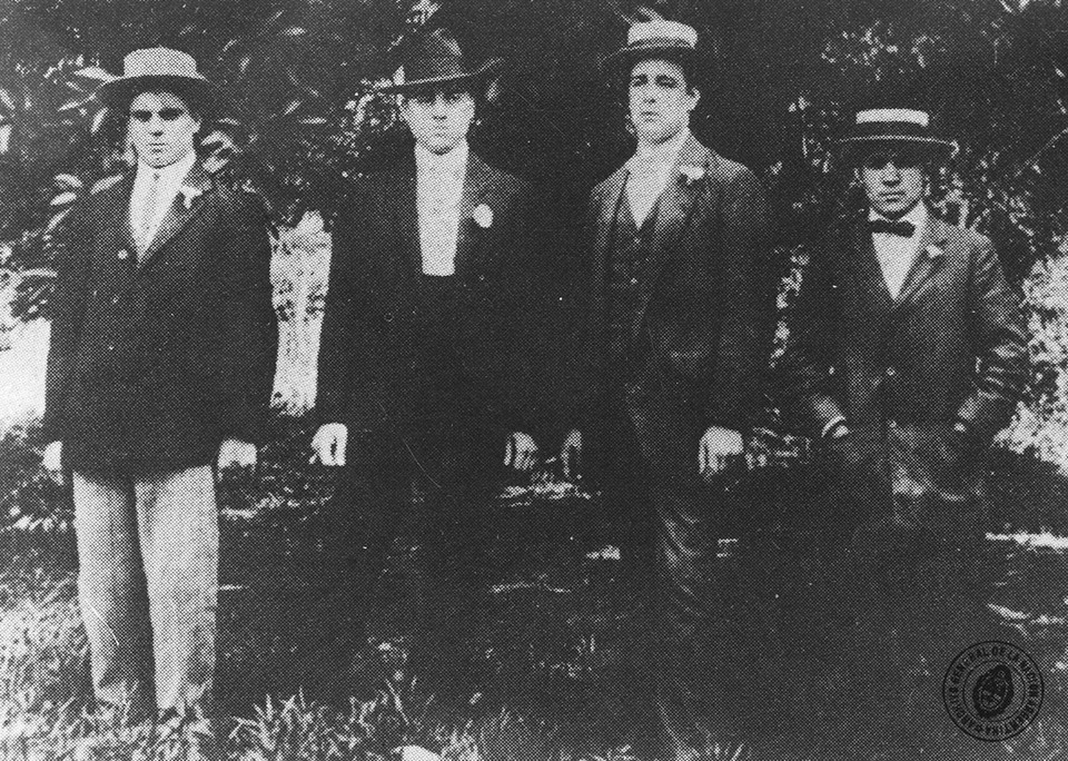 Efemérides. 10 de mayo 1880: Nace en Las Flores el pianista, compositor ...