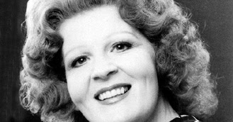 INSPIRED PEN WEB: Heather Begg