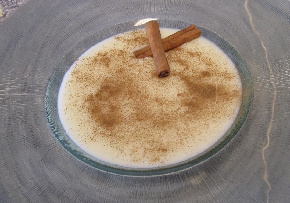 El Plato Típico: MENJAR BLANC. POSTRE TÍPICO DE REUS