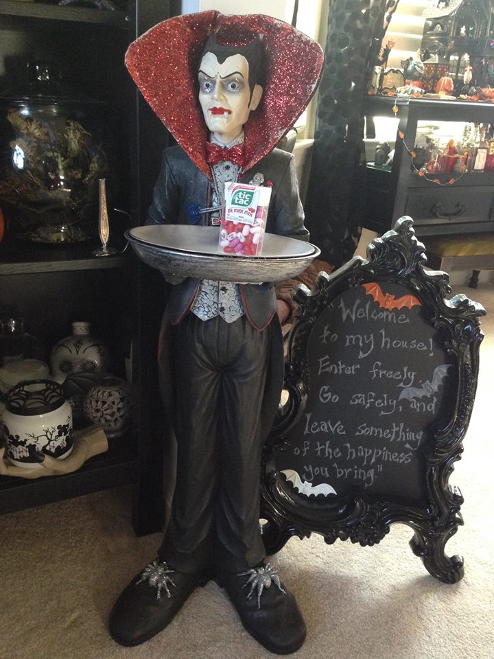 Goth Gardening ^o^: ...a vampire Valentine on Vampire's Day...