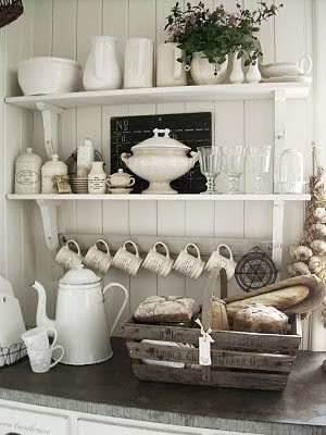 Country Style Chic: White Vintage