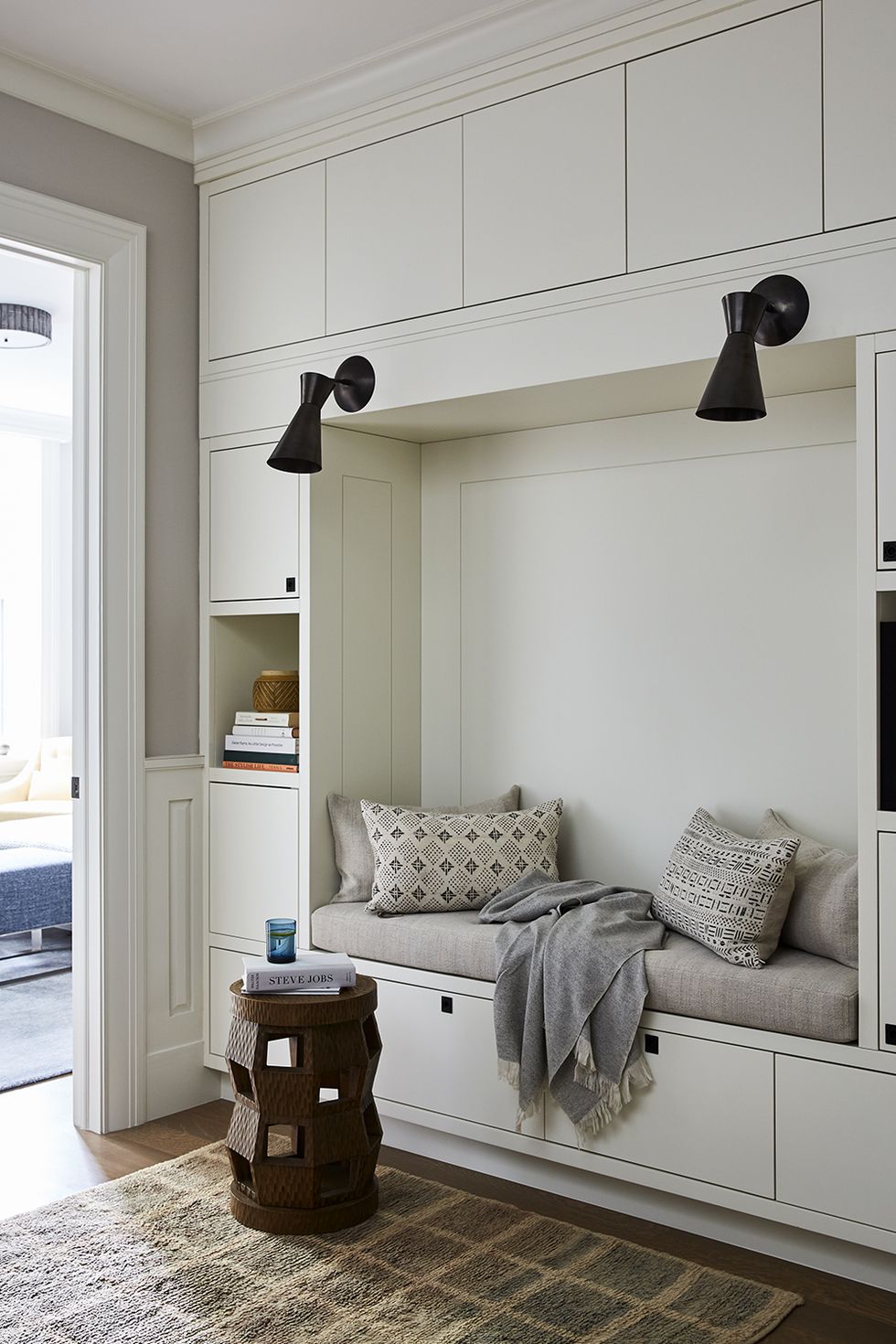 A Spec House with Subtle, Elegant Style ~ Decor Inspiration | Cool Chic ...