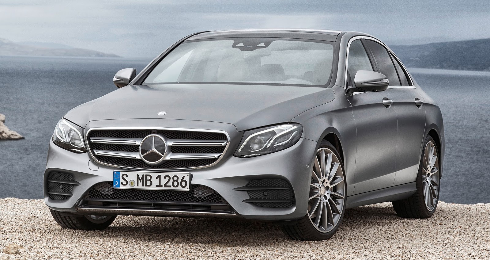 THE AUTOMOTIVE LOVER: The BMW 5 series G30 VS Mercedes benz E-class W213