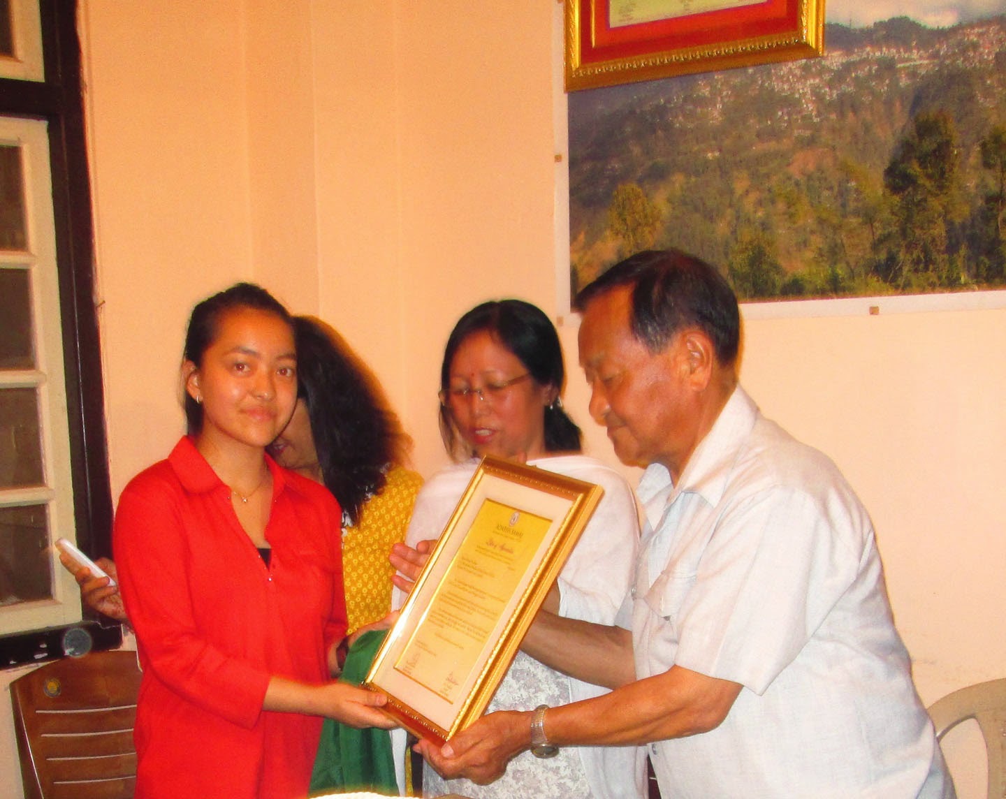 Sikkim NOW!: Dev Area’s Aadarsh Samaj felicitates academic achievers