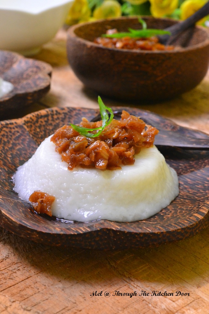 Through The Kitchen Door: Chwee Kueh