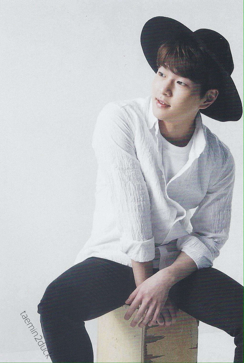 SHINEE Onew - "Anan" Magazine ~ MY K-POP GALLERY