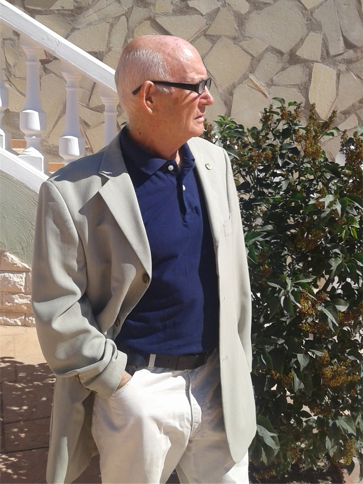 Autores: Juan Ramón Prieto