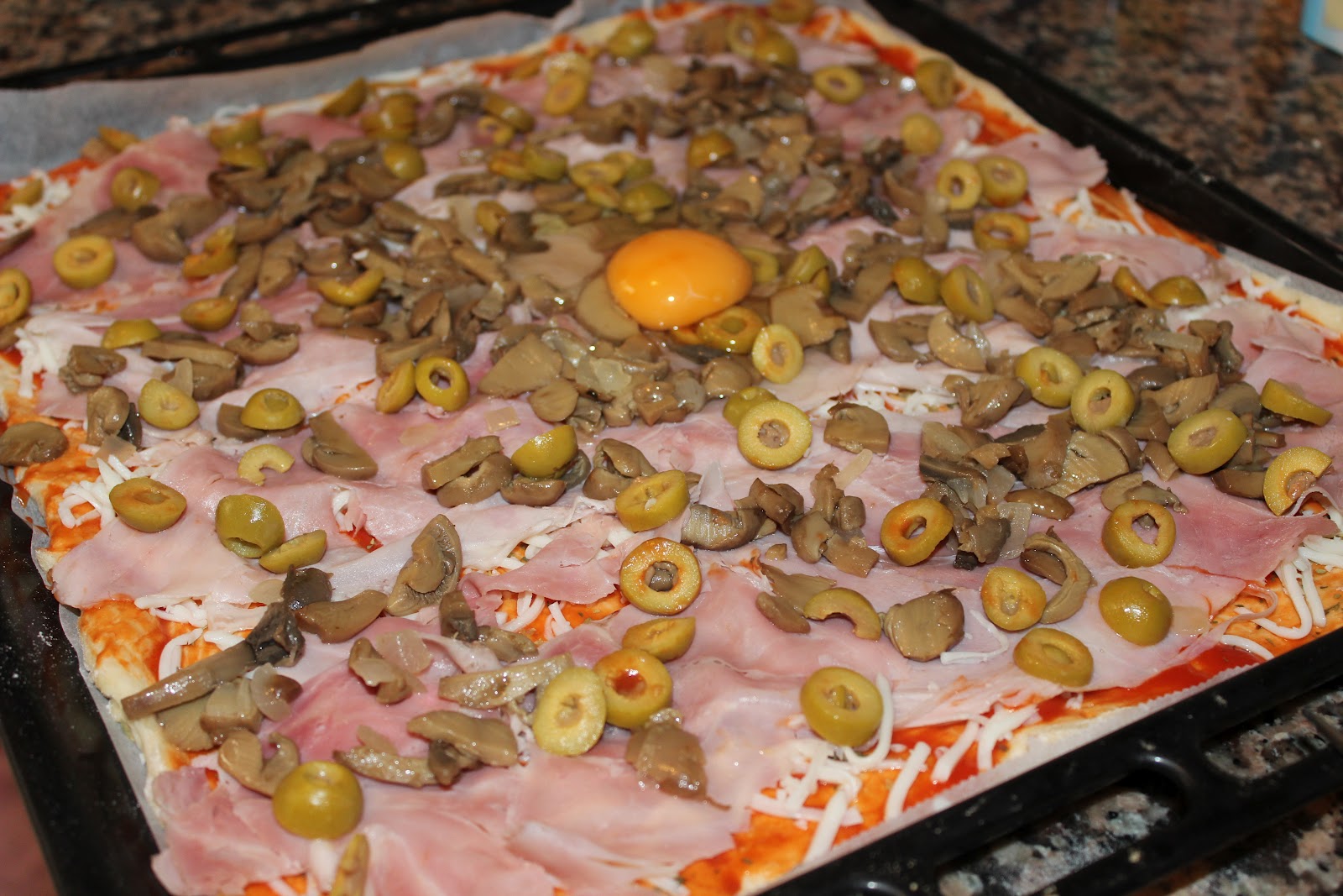 A la Cocina con Merche: PIZZAS VARIADAS