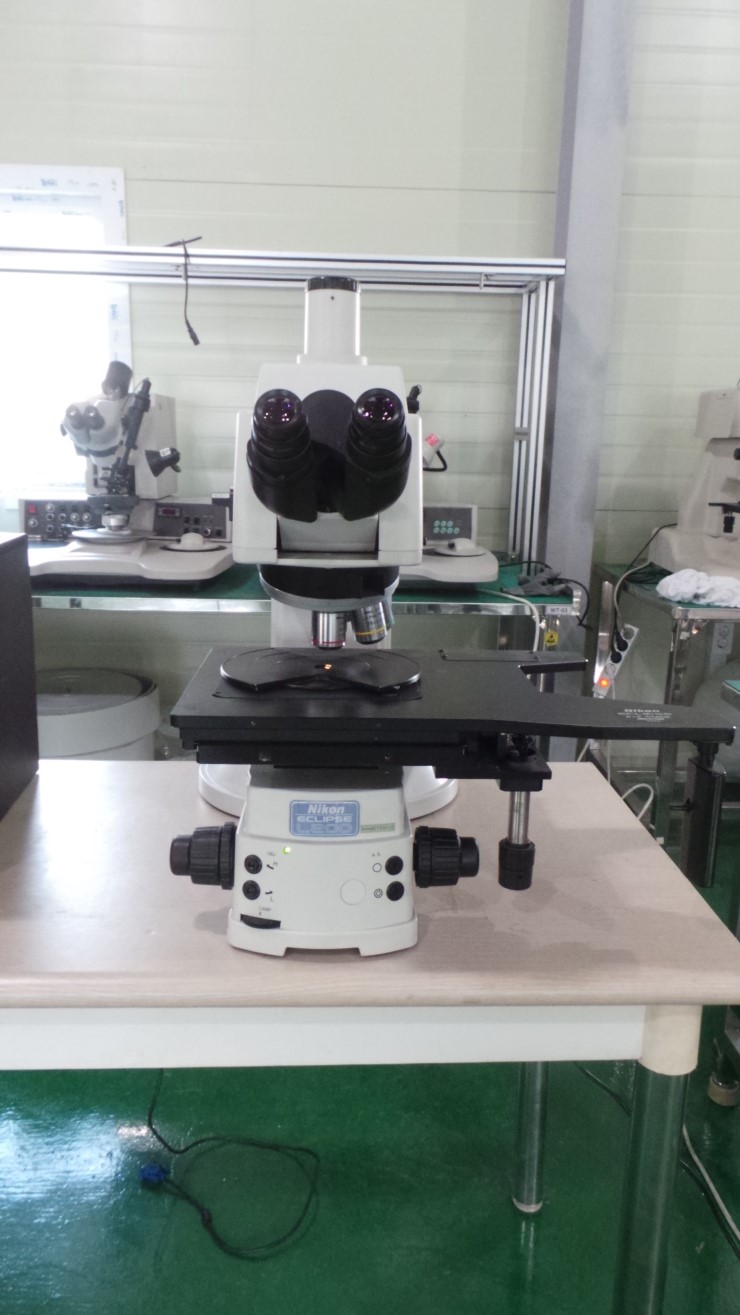 Metallurgical microscope - Used Nikon Eclipse L200