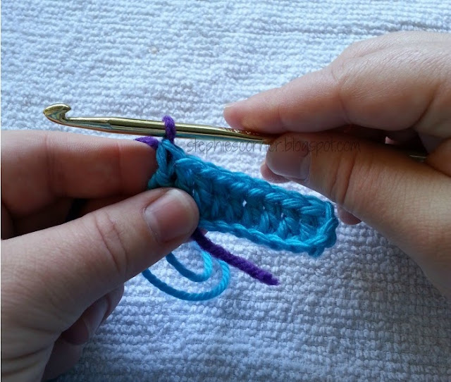 Stephie's Corner: crochet 101 :: switching colors