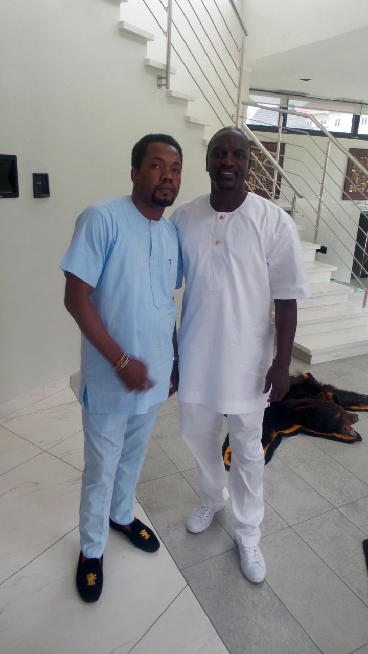 Akon And His Manager Stun In Nigerian Native Outfit (Photos ...