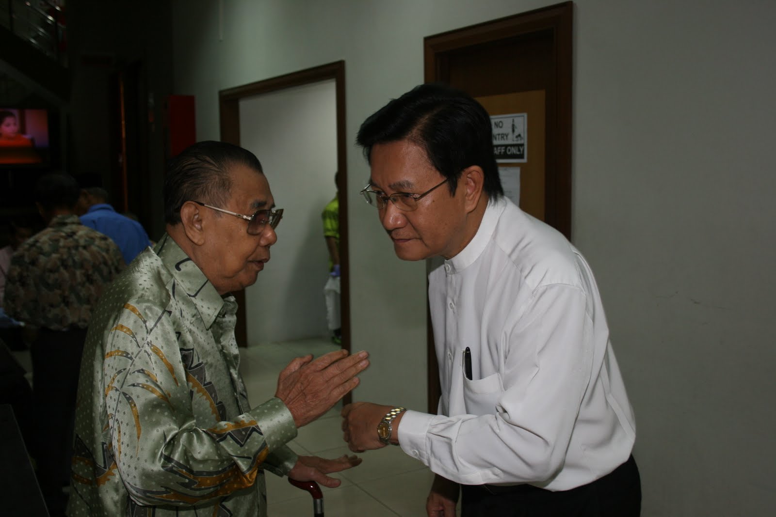 Sipugut Blog: DARI DIA KITA DATANG, PADANYA JUGA KITA KEMBALI