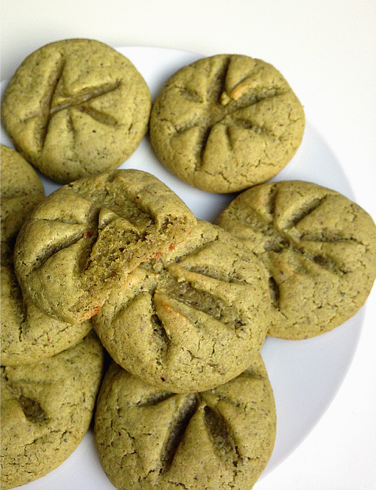 Nuts about food: All natural, no-sugar peanut and pistachio butter cookies
