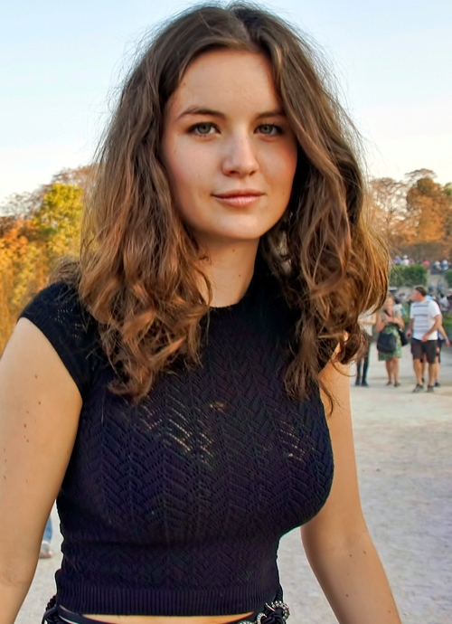 Stones Please Don`t Stop: Amba Jackson , se mueve como nieta Jagger