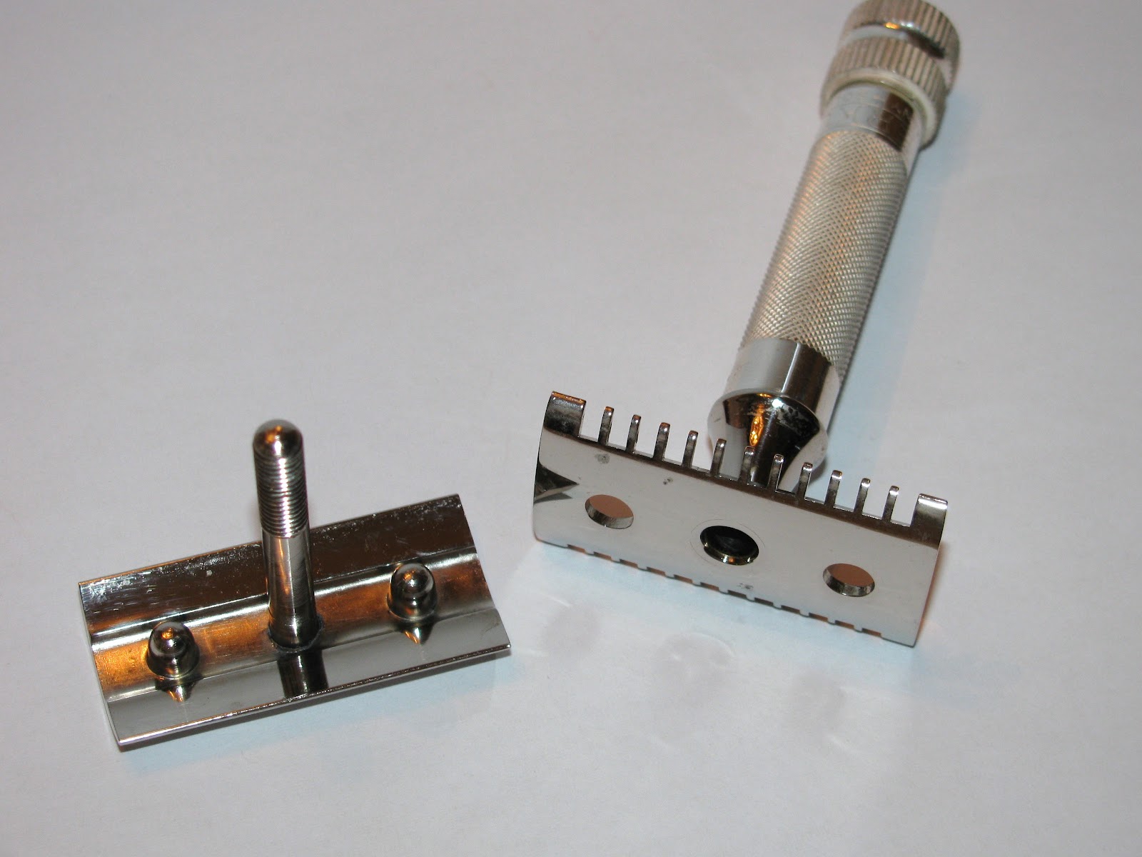 Classics In Time: Merkur 11C Open Comb Razor