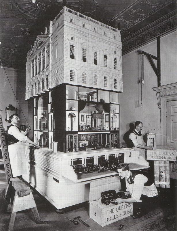loveisspeed.......: Dollhouses for royal kids...even Queen Elizabeth ...