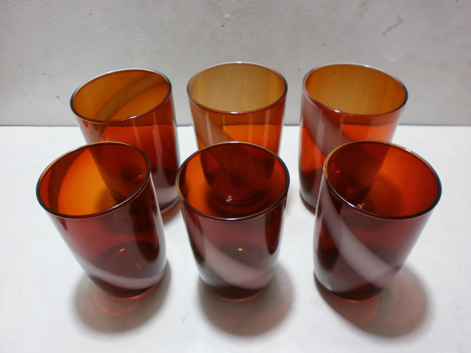 Antikpisan: 6 Buah Gelas Pelangi Merah ( NOS ) ( SOLD OUT / TERJUAL )