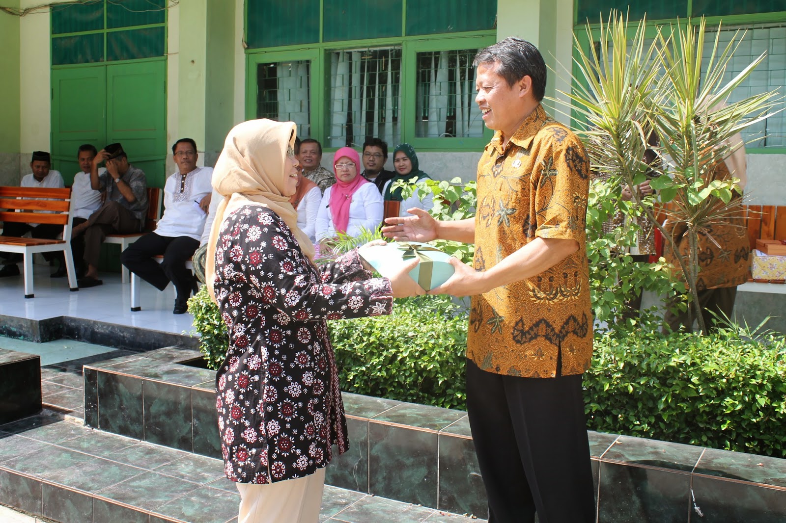 OSIS/MPK periode 2013-2014 SMAN 11 Jakarta: Lepas sambut kepala sekolah ...