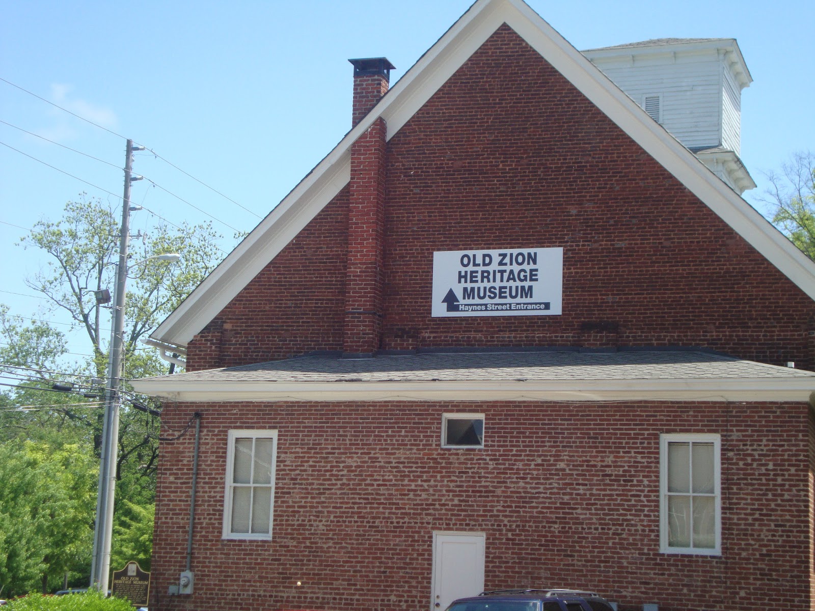Social Shutter: Eroding Segregation? The Story of Two Baptist Churches