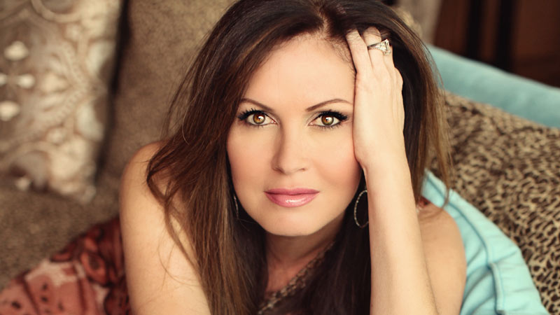 Interview: Award-Winning Chief Investigative Reporter Lisa Guerrero ...