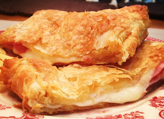 Ruthie's Kozi Kitchen: HOT HAM AND CHEESE SLICES