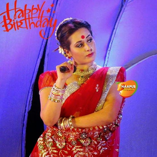 Tejaswini Lonari Photos in Saree | Cute Marathi actresses, bollywood ...