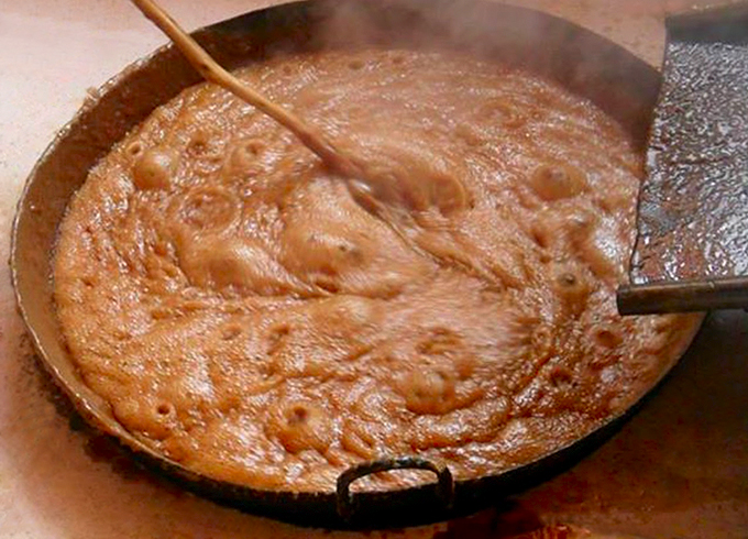 A nossa famosa Rapadura ou Raspadura, tem muita historia para contar.