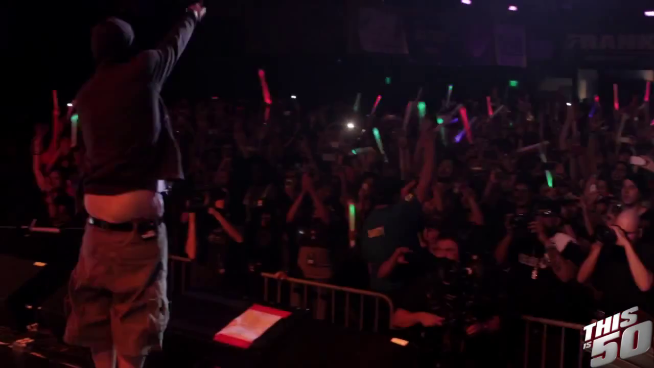 Male Celebrity Saggers (welcome to my eyes): EMINEM