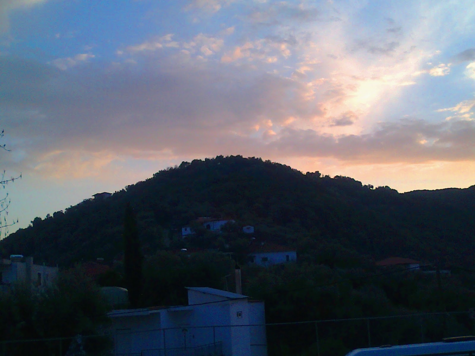 ΑΠΟΛΙΣ: ΗΠΕΙΡΟΣ - ΗΓΟΥΜΕΝΙΤΣΑ